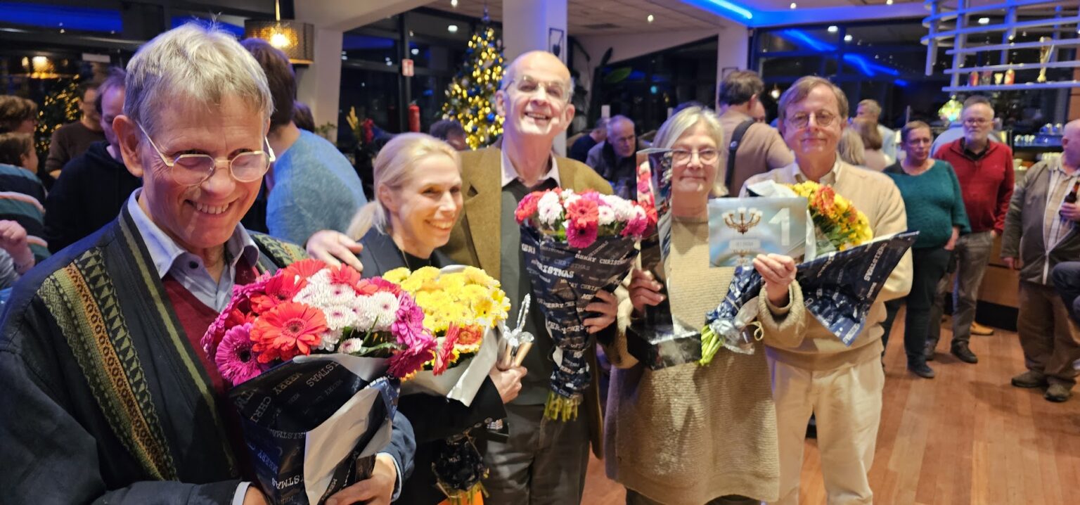 Mixed viertallentoernooi gewonnen door team Buitenhof - B.C. Oog in Al